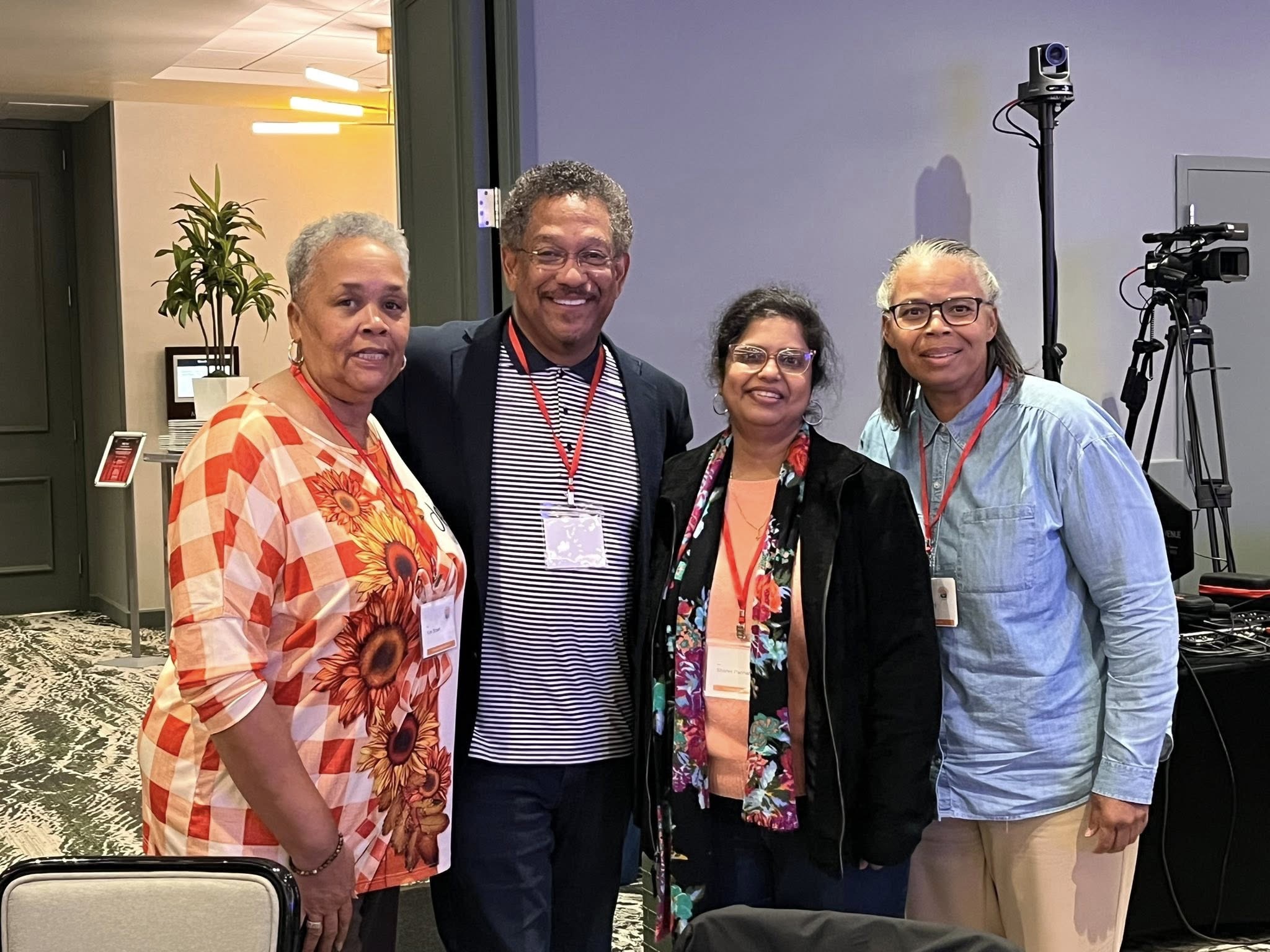 Team Attends "Facing The Future 2025 Conference" - TWKUMC